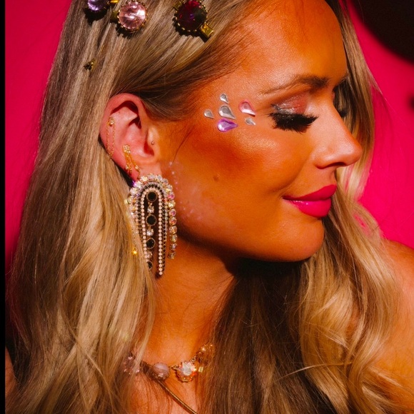 Feed Me Gems | Accessories | Feed Me Gems Lady In Black Baby Jumbos ...